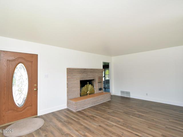10 E J St, Sparks, NV 89431 | MLS #260004 | Compass