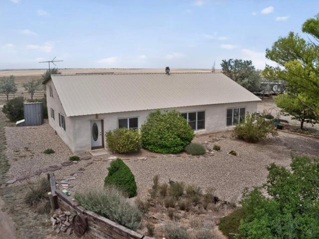 10 E Lupe Rd, Mountainair, NM 87036
