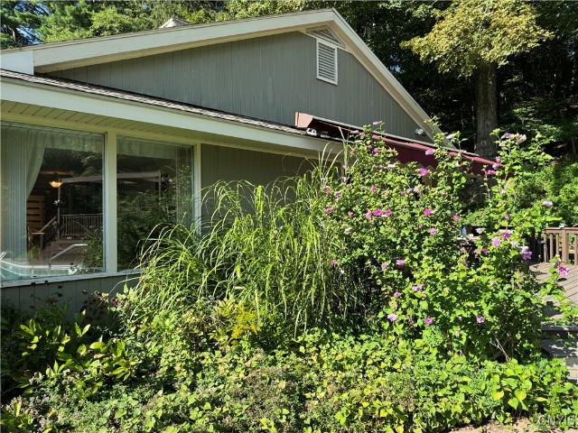 10 E Lake Rd, Hamilton, NY 13346 | MLS #S1633