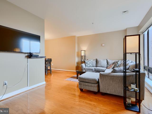10 E Lee St, Unit 706, Baltimore, MD 21202 | MLS #MDBA2212 | Compass