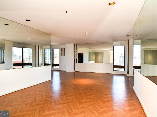 10 E Lee St, Unit 809, Baltimore, MD 21202 | MLS #MDBA2207