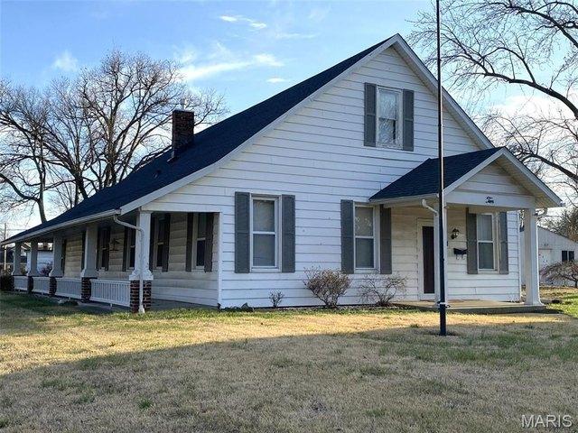 10 E Washington St, Freeburg, IL 62243