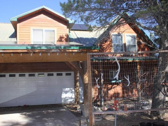 10 Eagle Ln, Ute Park, NM 87749