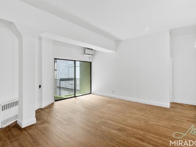 10 East 13th Street, New York, NY