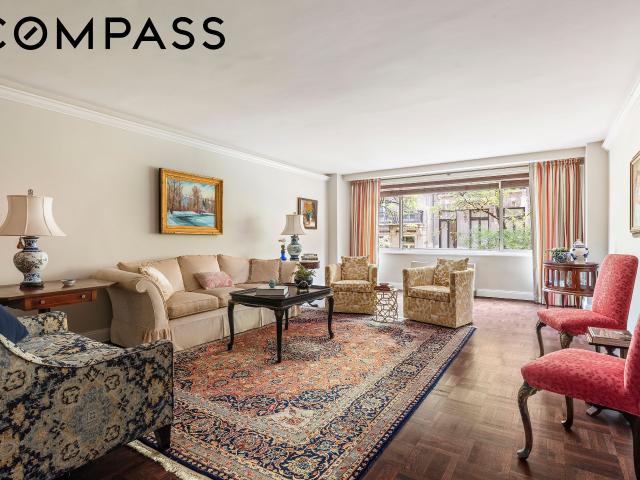 10 East 70th Street, New York, NY