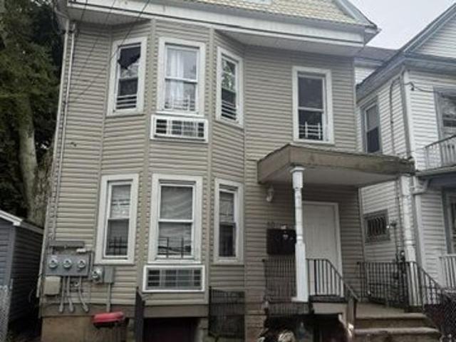 10 Egmont Pl, Staten Island, NY 10301