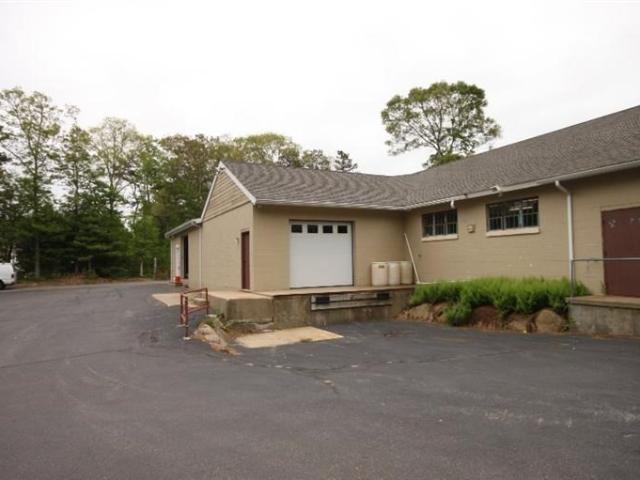 10 Edgerton Dr