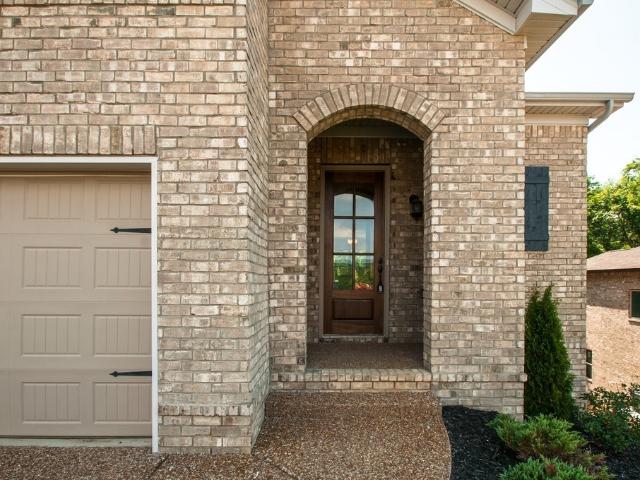 10 Elissa Place