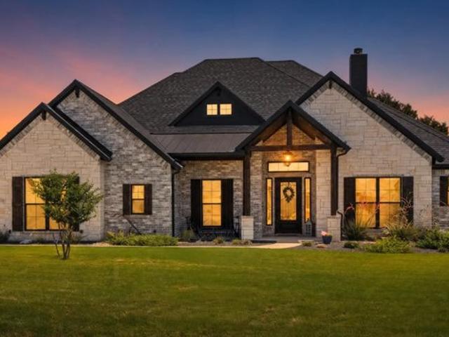 10 Ellis Oak Ct, Waxahachie, TX 75167