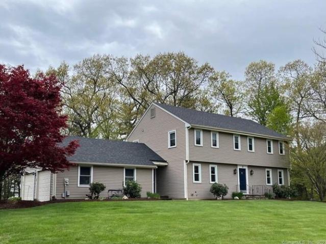 10 Ellsworth Ln, Ellington, CT 06029