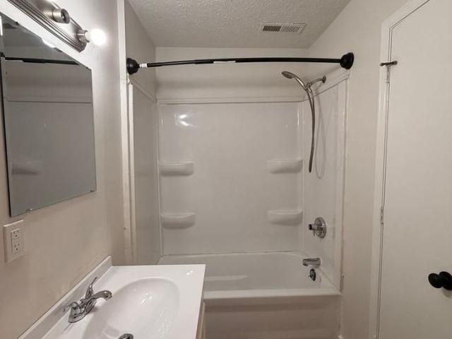 10 Emerald Pines 2 Bedroom Apartment for Rent at 10 Emerald Pines Ct, Lafayette, IN 47905