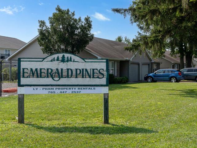 10 Emerald Pines