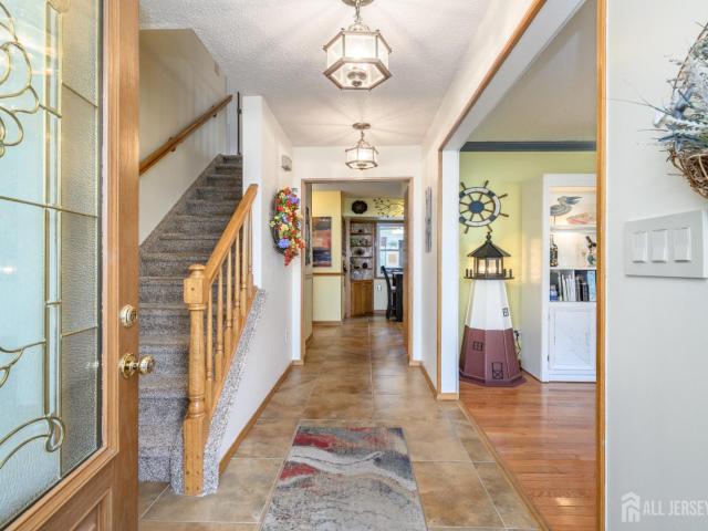 10 Eric Drive