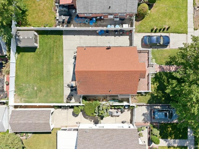 10 Everett Street