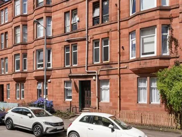 10 Fairlie Park Drive, Thornwood, Glasgow, G11 7SR, United Kingdom | 3 bed apartment for rent #139621117 | Rentberry