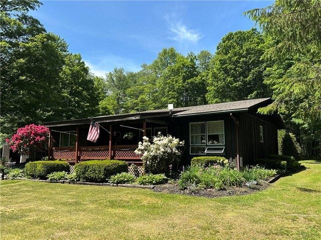 10 Fairway Dr, Bradford, PA 16701