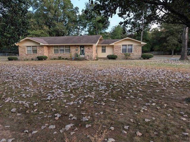 10 Fairview Dr, McGehee, AR 71654