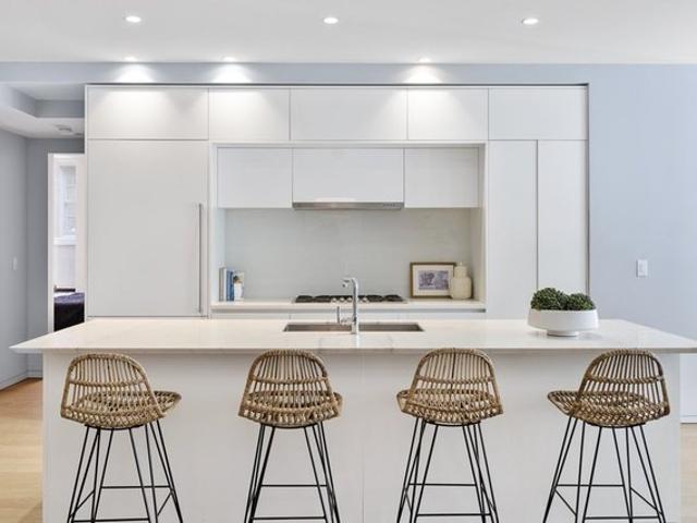 10 Farnsworth St Unit 3B, Boston, MA 02210