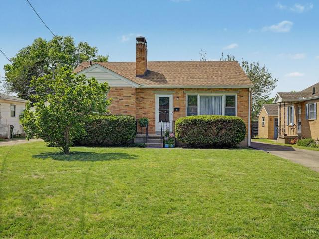 10 Forest Glen Drive