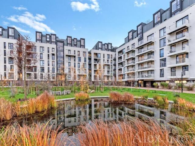 Giles House, Forrester Way, Stratford 3 bed apartment to rent £3,650 pcm £842 pw
