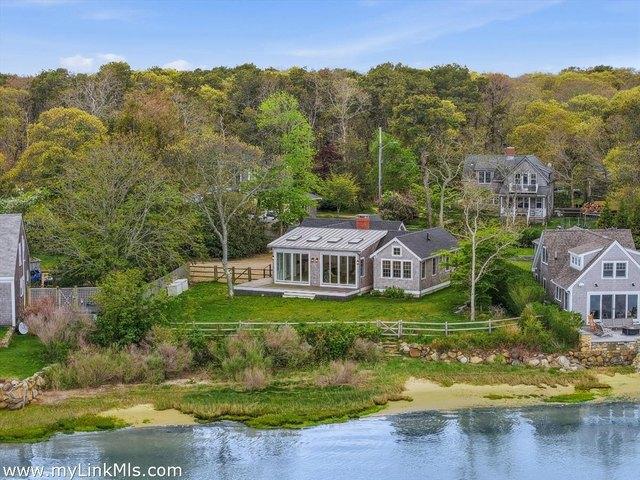 10 Fowler Ave, Edgartown, MA 02539
