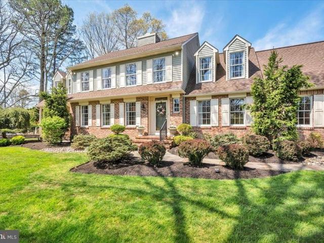 10 Fox Hill Dr, Tabernacle, NJ 08088