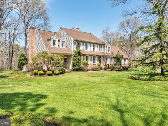 10 Fox Hill Drive