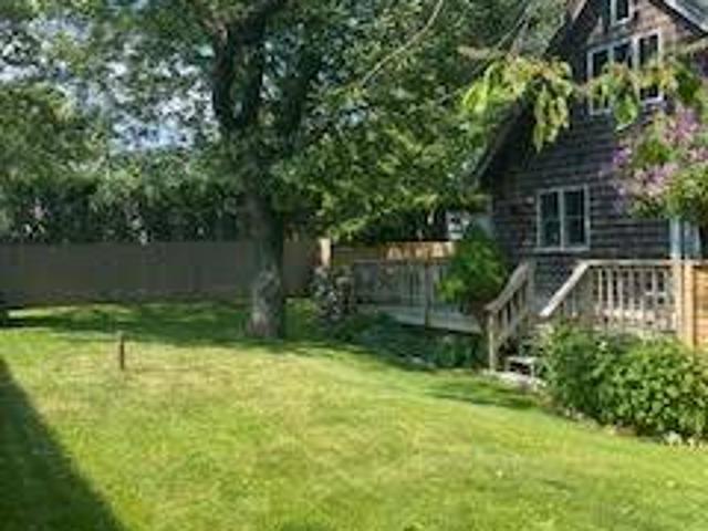 10 Gannet Dr, Montauk, NY 11954 | MLS #911751 | Compass
