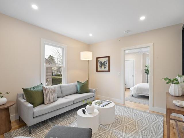 10 Galvin St Unit 1, Portland, ME 04103