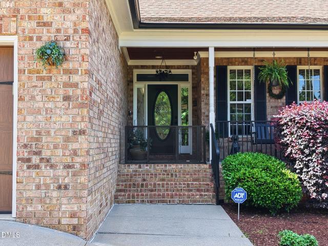 10 Georgetown Woods Drive
