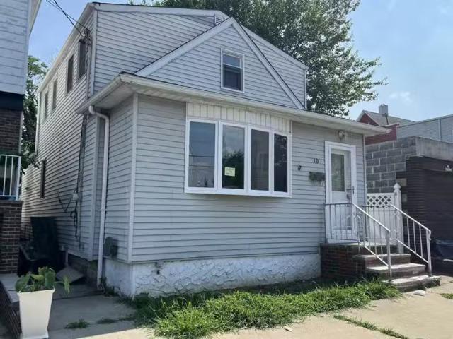 10 GEORGE ST, BAYONNE, NJ 07002 Single Family Residence For Sa.