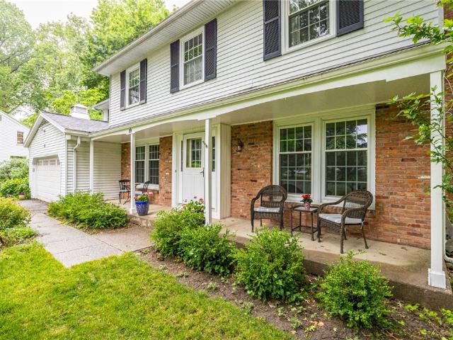 10 Glendower Circle