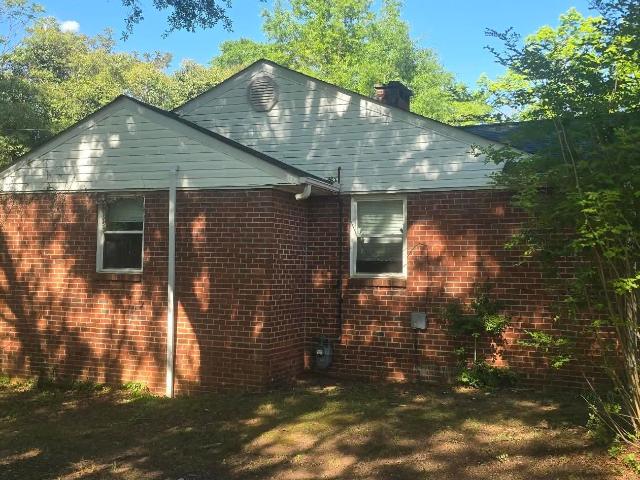 10 Glenwood Ln, Greenville, SC 29605 | MLS #1588 | Compass