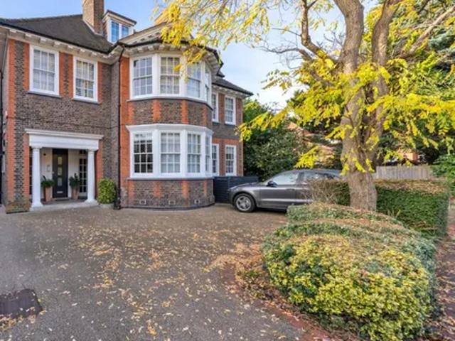 10 Greenaway Gardens, London, NW3 7DJ, United Kingdom | 4 bed apartment for rent #139266689 | Rentberry