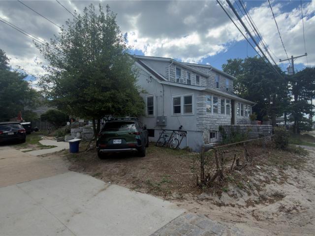 10 Greenwich Avenue 1
