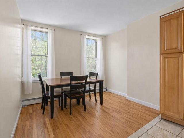 10 Gunther Place