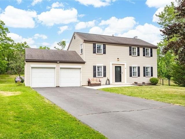10 Guaymar Cir, Rochester, NY 14624