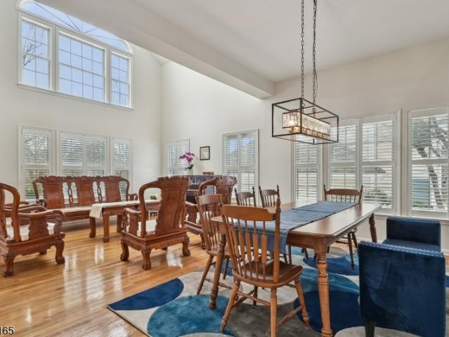 10 Hamilton Rd
