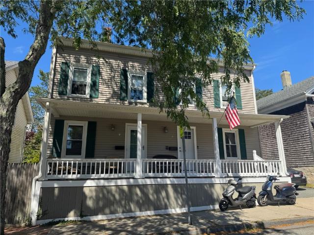 10 Hammond St, Unit B, Newport, RI 02840 | MLS #1394