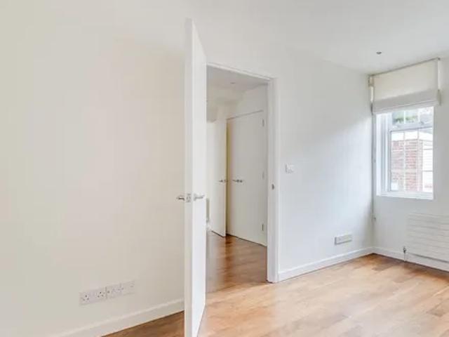 10 Hall Gate, London, NW8 9PG, United Kingdom | 4 bed townhouse for rent #112411018 | Rentberry