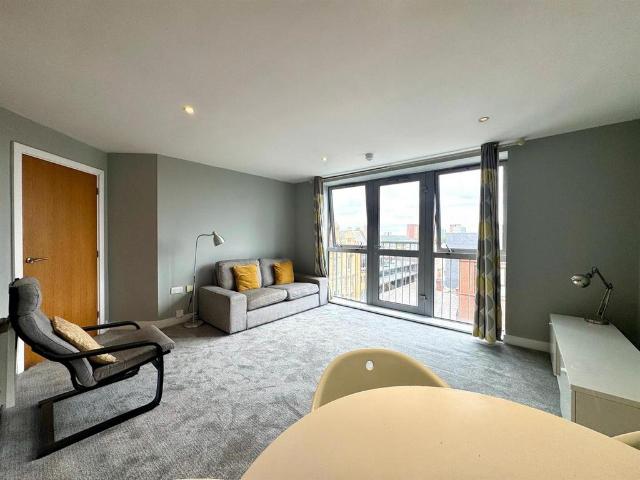 10 Hall Street, Birmingham B18 2 bed apartment to rent £1,125 pcm £260 pw