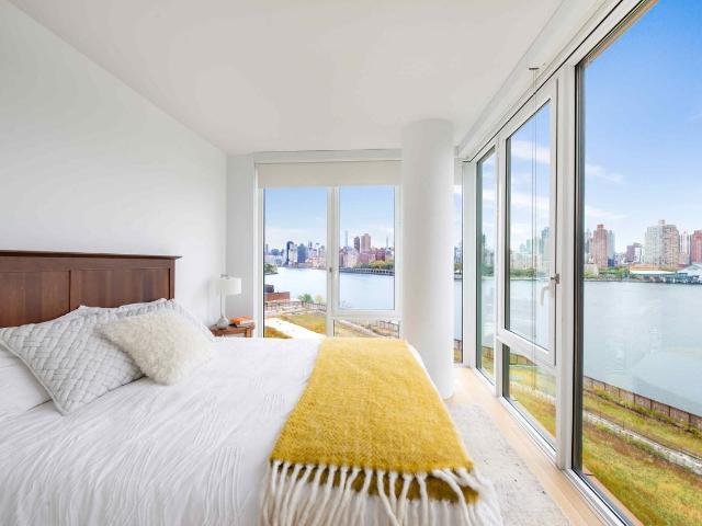 10 Halletts Point 2 Bedroom Apartment for Rent at 10 Halletts Pt, New York, NY 11102 Astoria