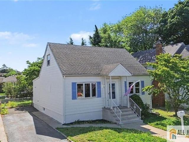 10 Harrison St, Sayreville, NJ 08872