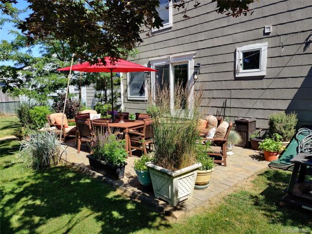 10 Hayes Rd, Amityville, NY 11701 | MLS #980118 | Compass