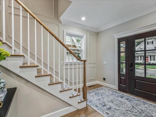 10 Hazel Place