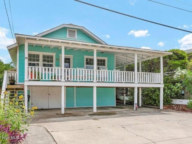 10 Henderson St E, Wrightsville Beach, NC 28480