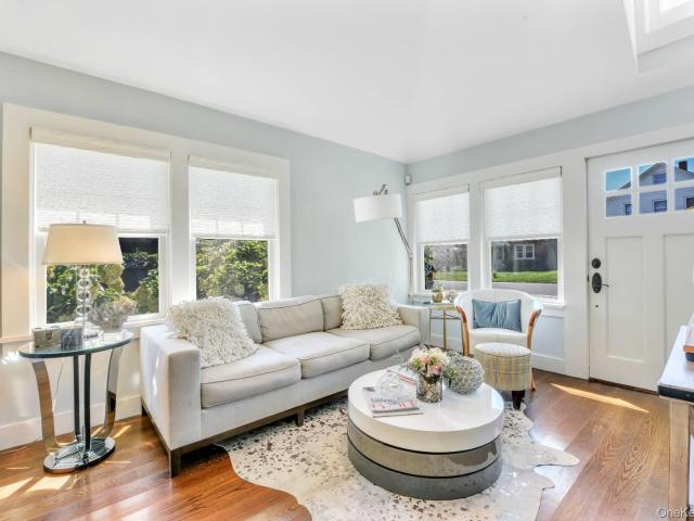 10 Henry St, Southampton, NY 11968 | MLS #954448 | Compass