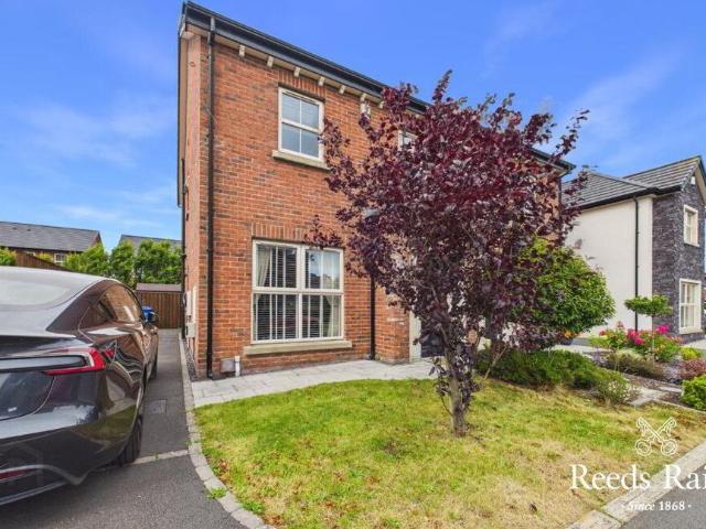 10 Helens Wood Lane, Bangor, BT19 1GE