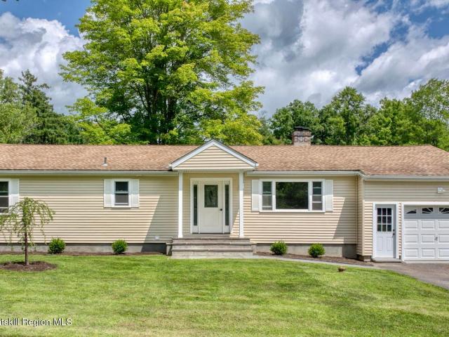 10 Hickory Lane