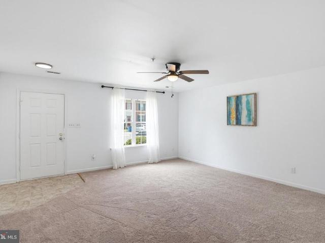 10 Hickory Lane